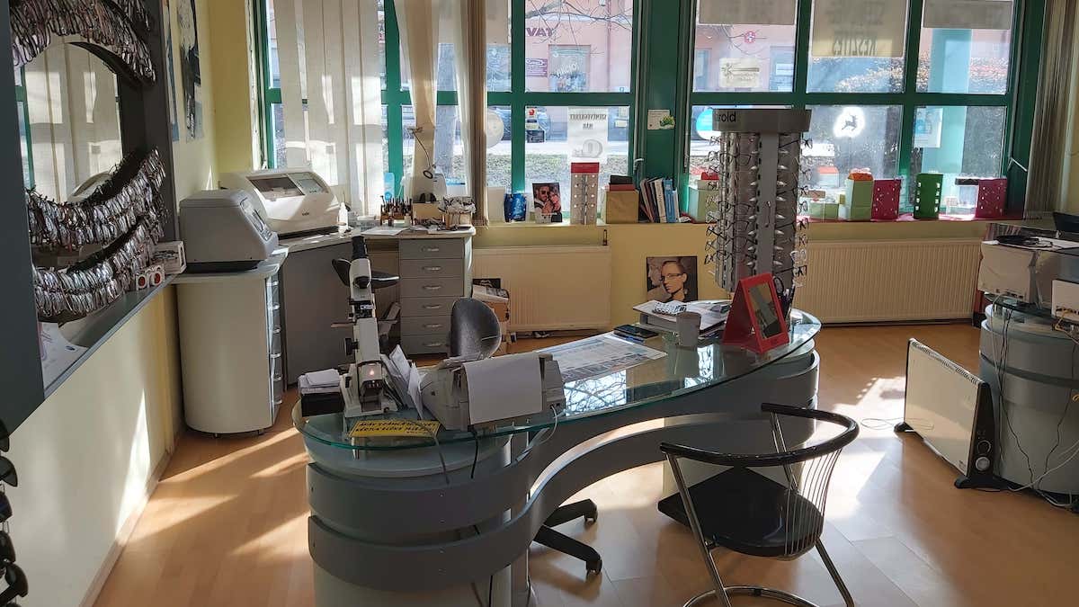 Szemüvegkészítés, szakorvosi és optometrista szemvizsgálat